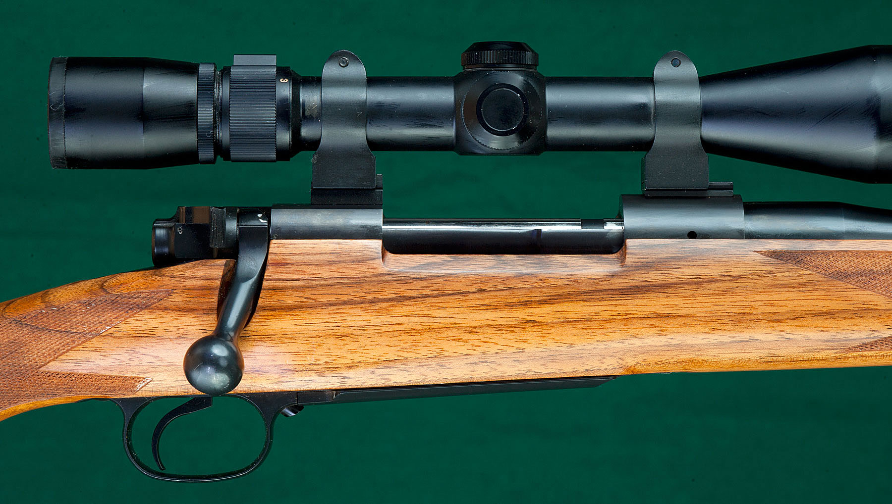 Dakota Arms Model 76 Classic Grade 7mm Remington Magnum